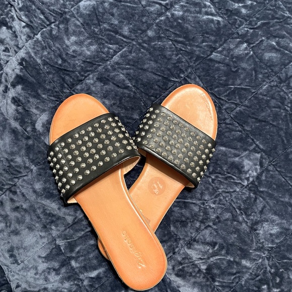 Zigi Soho | Shoes | Zigi Soho Womens Endrene Studded Slide Sandals M ...